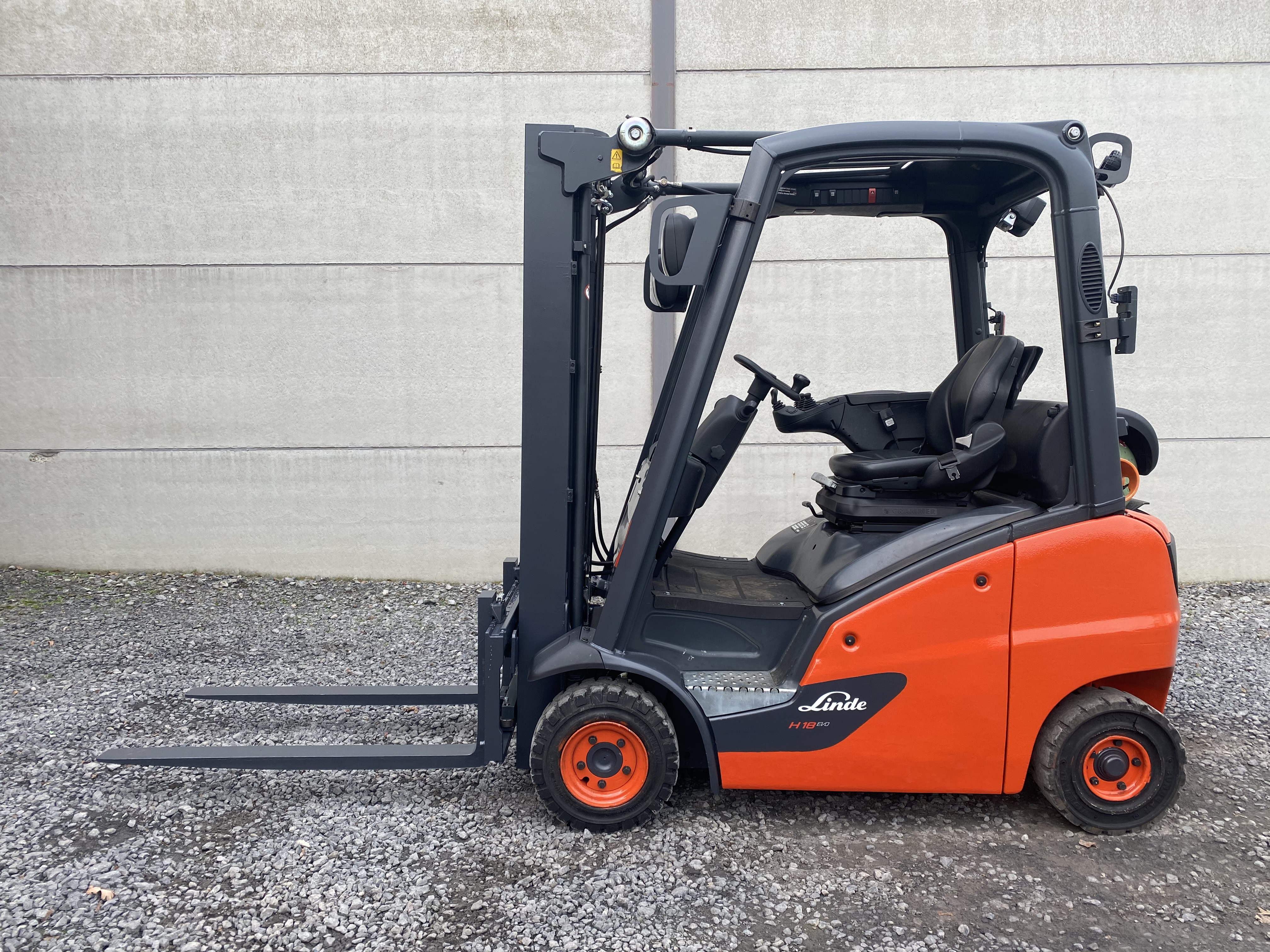 Linde H18T-01 heftruck lpg (170) | Devanmat